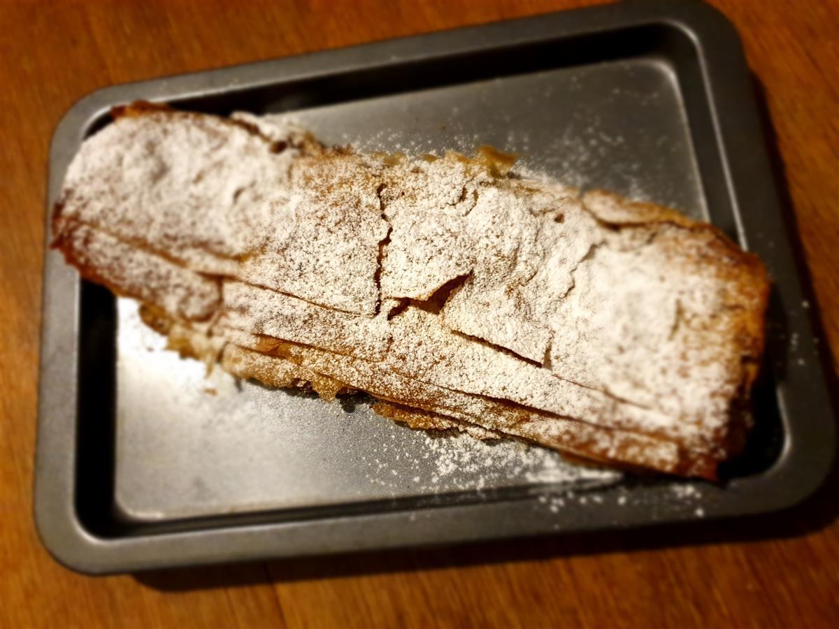 Štrudla od jabuka s orasima | Index Recepti