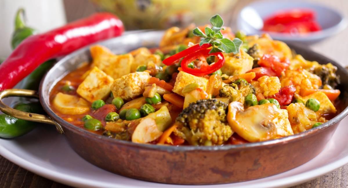 Curry od cvjetače, krumpira i graška | Index Recepti