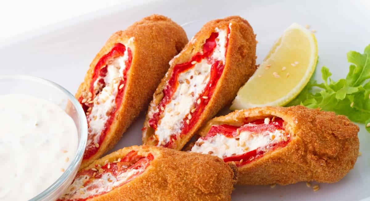 Pohane paprike punjene svježim sirom | Index Recepti